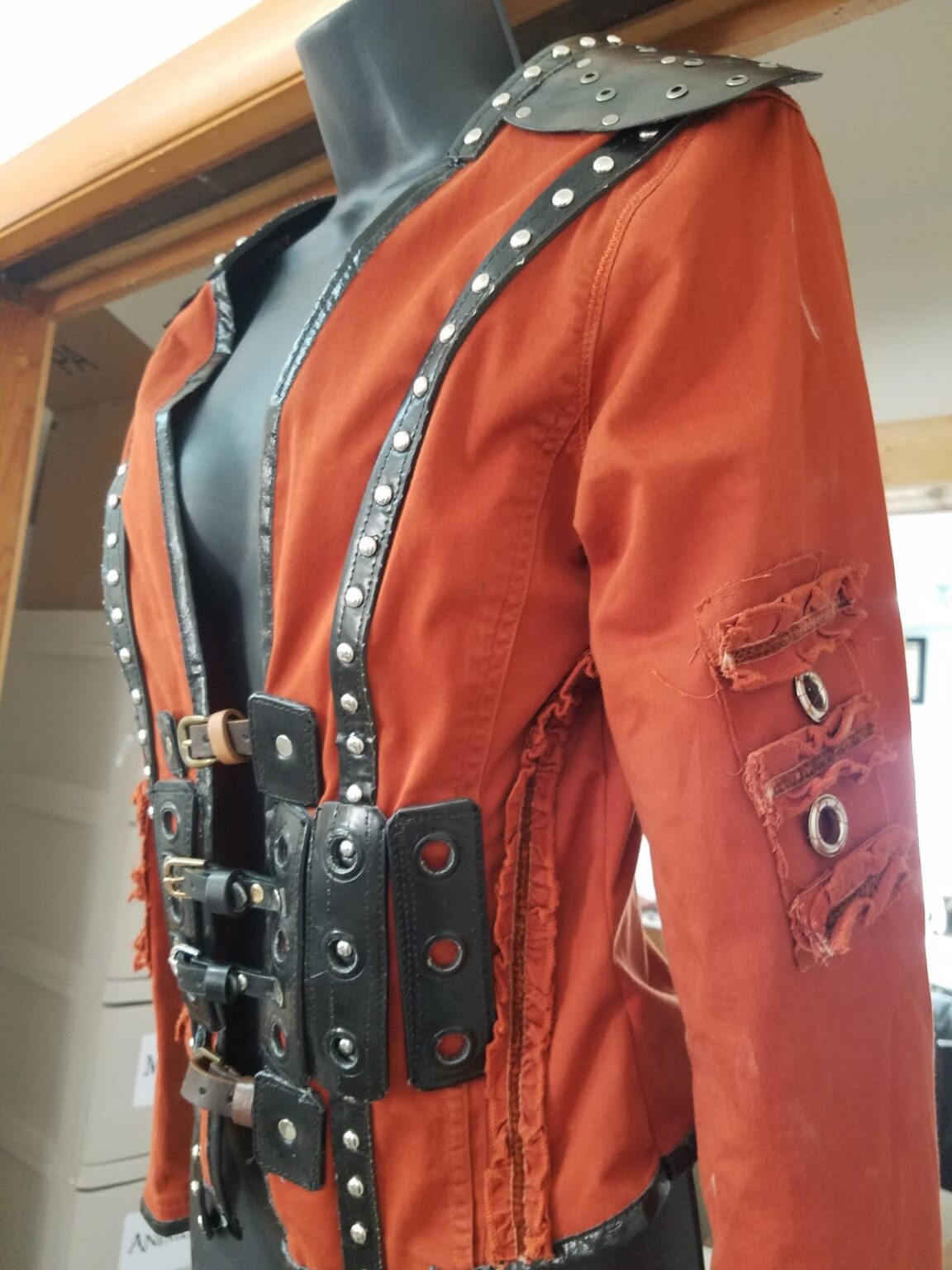 Eretria Costume by Laura Bielaczyc, Aradani Costumes